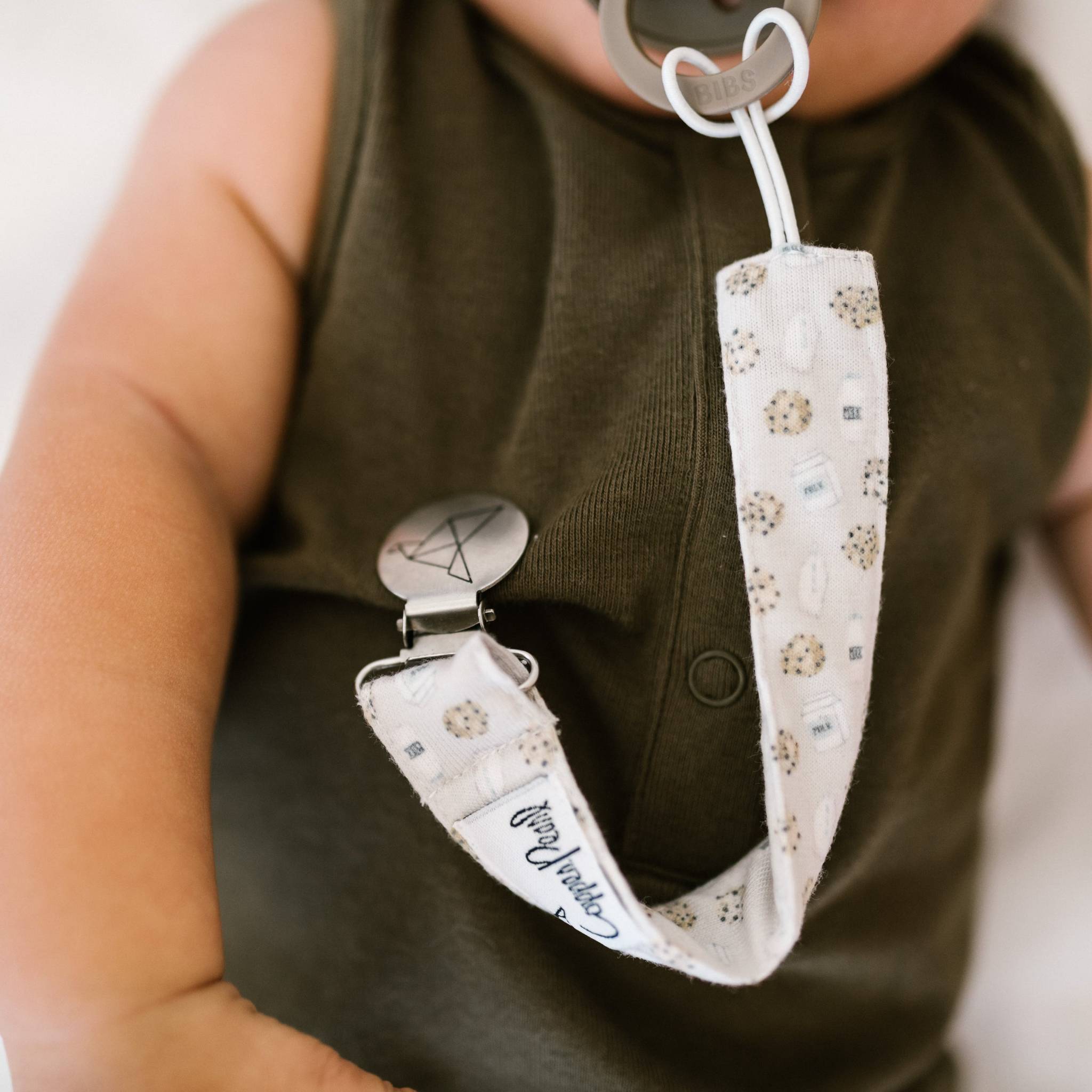 Binky Clips - Chip – Copper Pearl