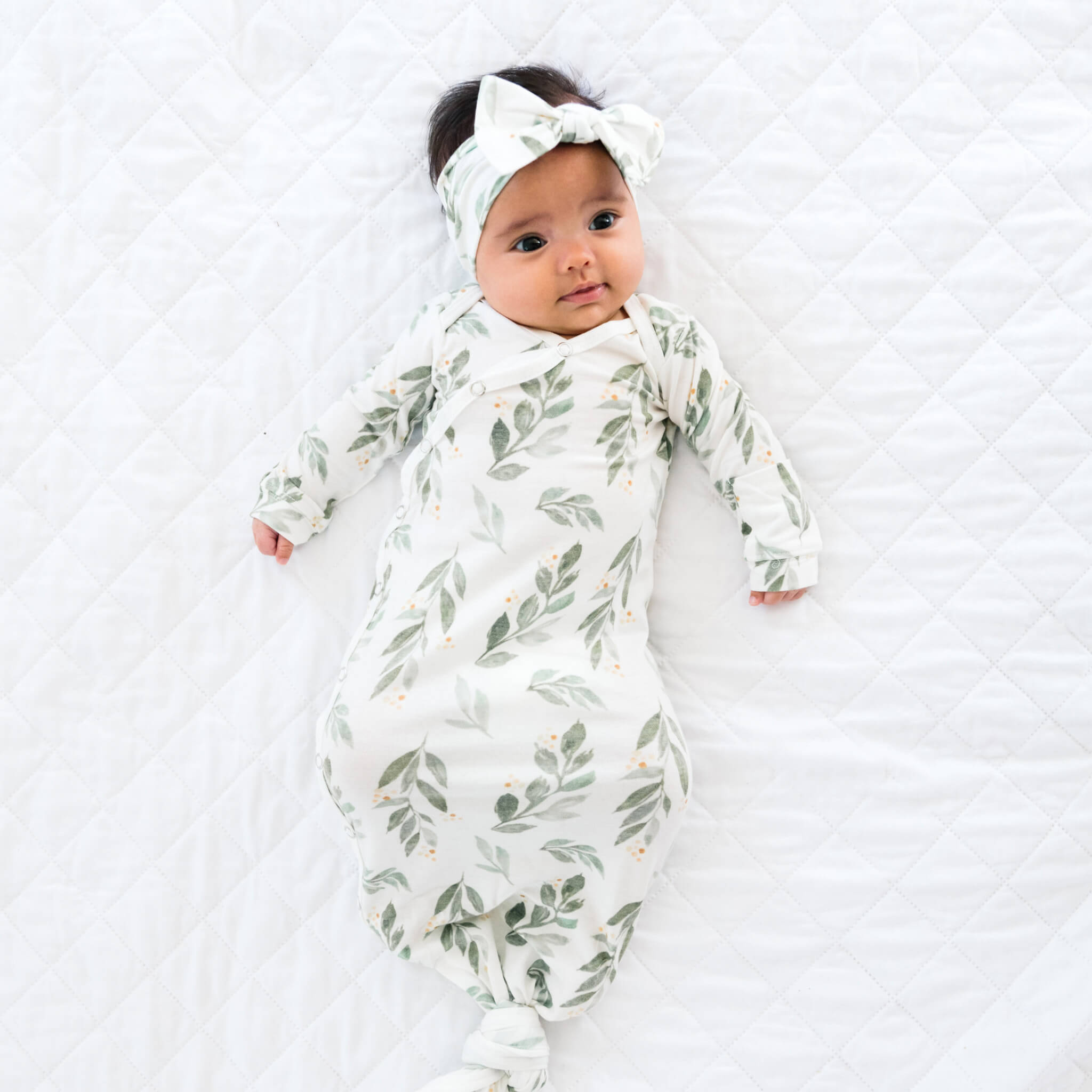 Newborn Knotted Gown - Fern – Copper Pearl