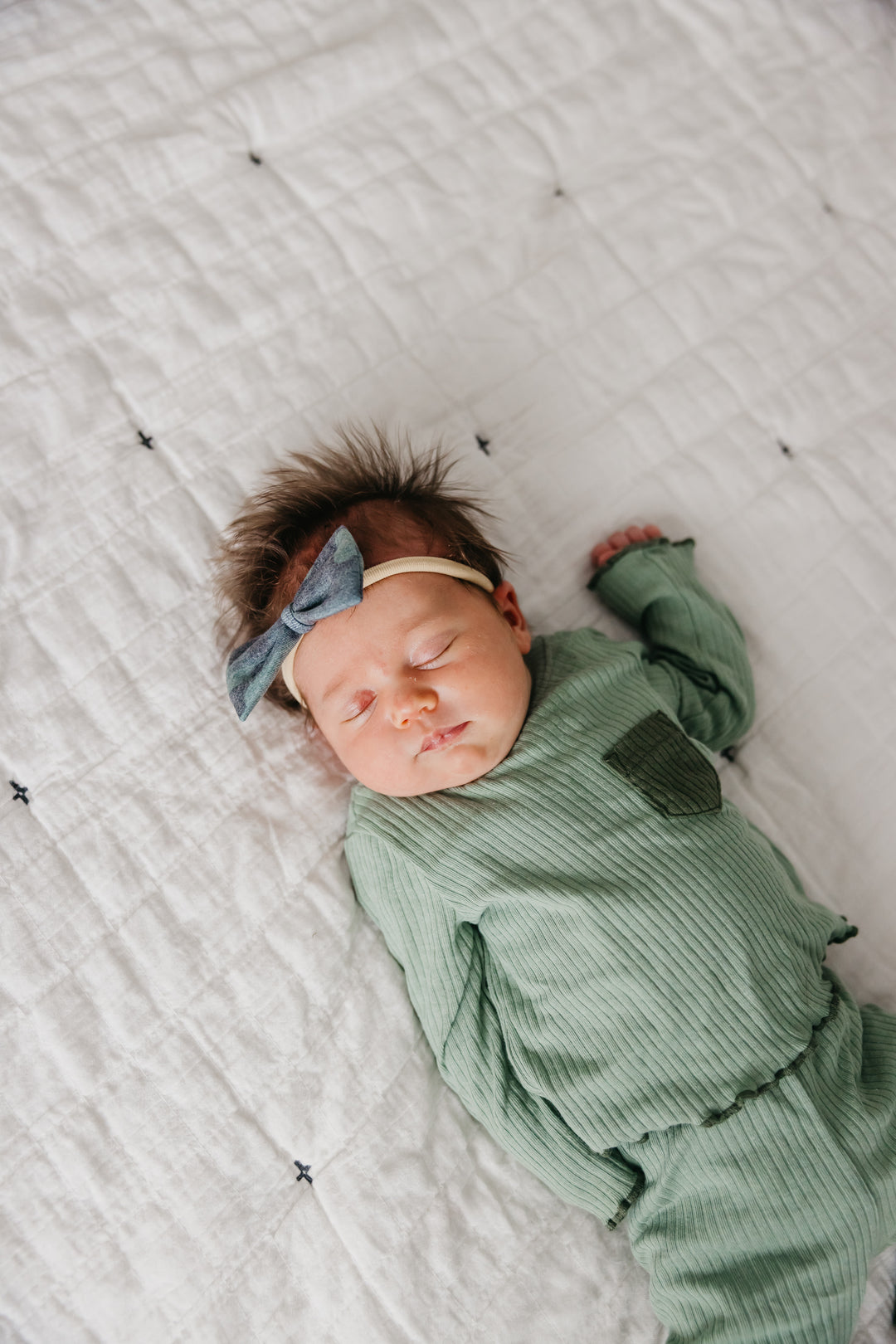 Bowtie Baby Bow - Hunter – Copper Pearl